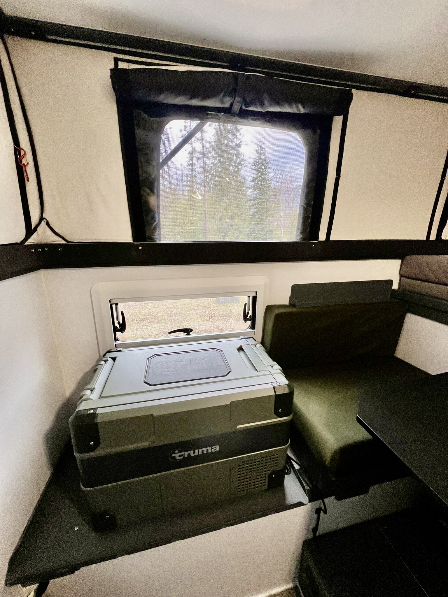 Overland Explorer Camp M Review | Encouraging the Minimalist Life